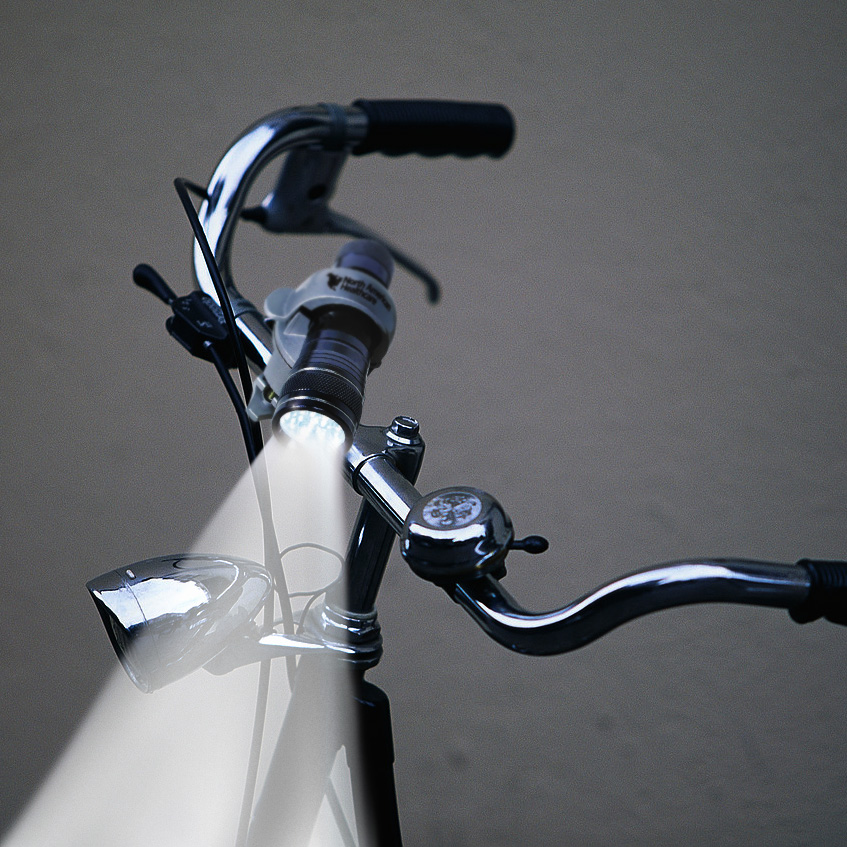 Adjustable Mountable and Removable Safety LED Light For Bicycles ...
